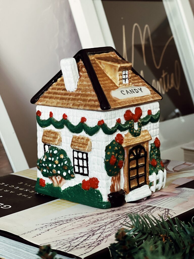 How to make an easy DIY Christmas candy jar - Honestly JamieHonestly Jamie